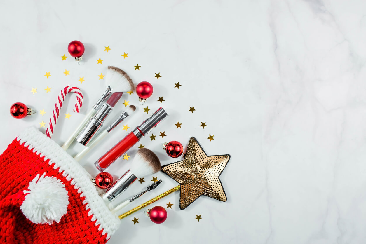 10 Glam Stocking Stuffers Under $50 for the Beauty Aficionado