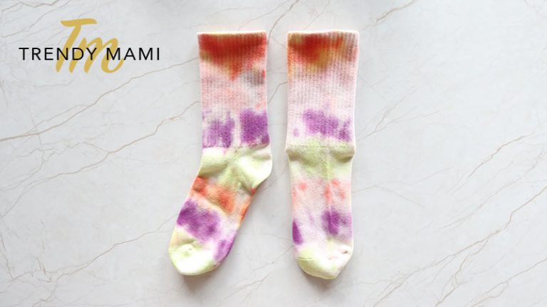 How to Tie Dye Socks - Video Included - Trendy Mami