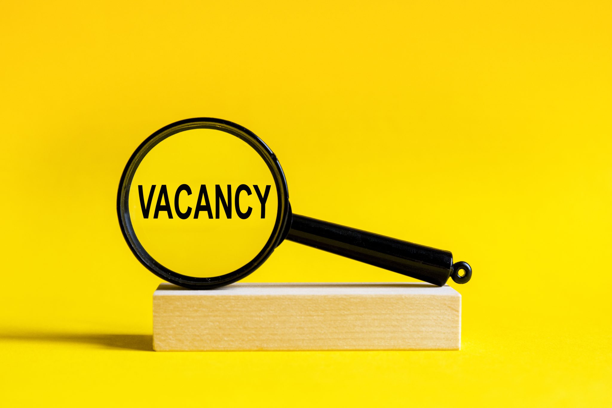 How to Make an Eye Grabbing Job Post - Trendy Mami