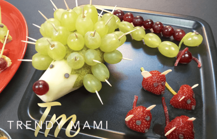 How to Make Animal Fruit Snacks They'll Actually Eat - Trendy Mami